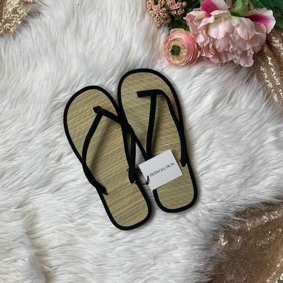 Shoes | Bamboo Vintage 9s Beachy Flip Flop Sandals | Poshmark